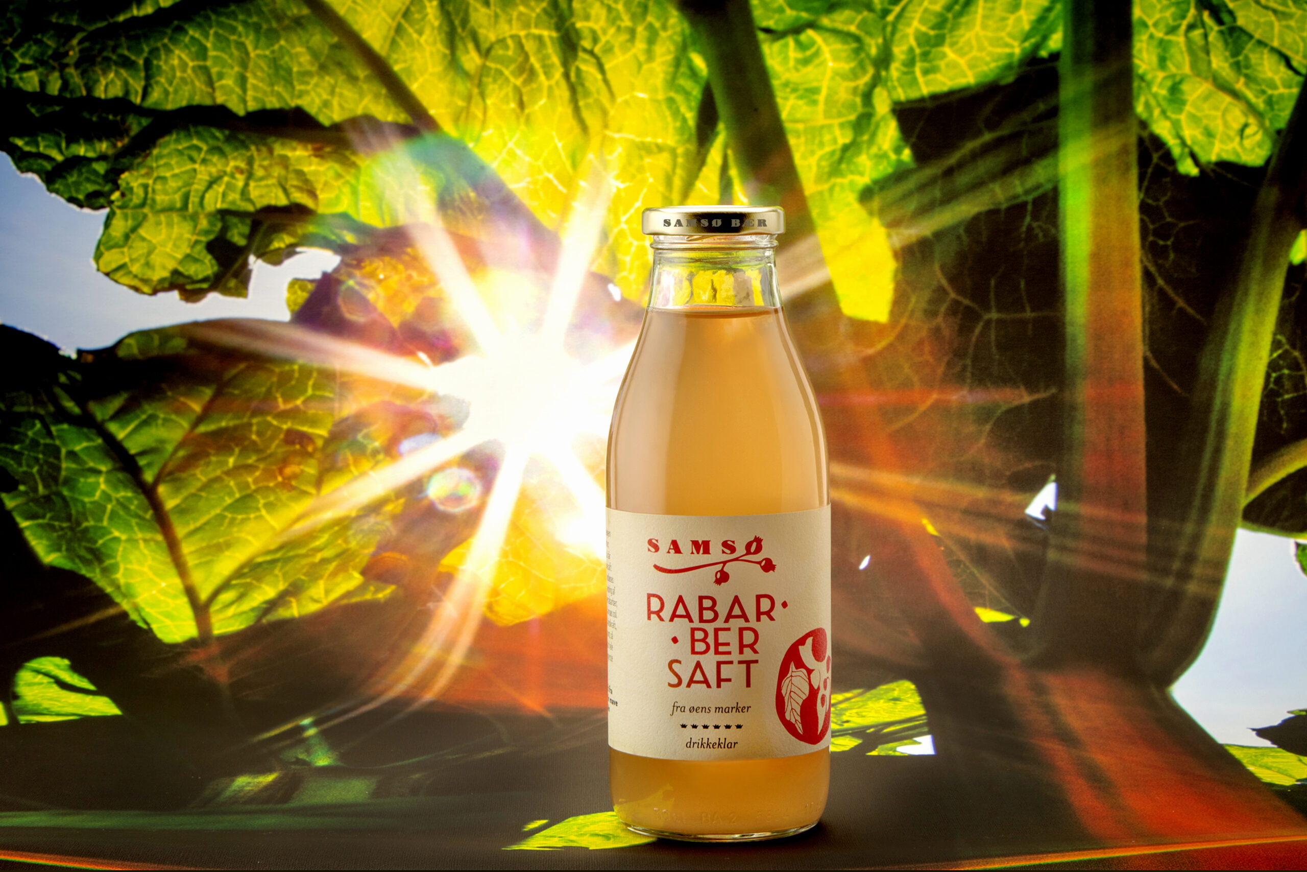 Rabarbersaft fra Samsø fylder din mave med solskin | Samsø Bær